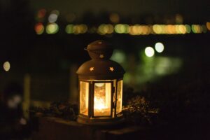 43 Inspiring Quotes About Light To Brighten the World – Tiny Positive